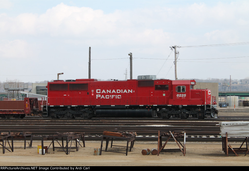 Another ex-Soo Line SD60 in Dubuque, Iowa